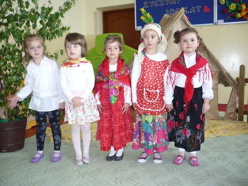 Dobra to chatka, gdzie mieszka matka" - Publiczne Przedszkole nr 3 w ...